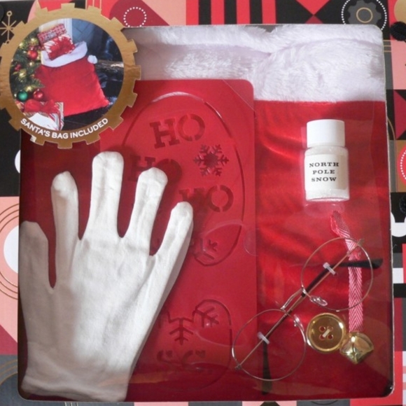 FAO Schwarz | Other | Fao Schwarz 7 Piece Santa Evidence Kit | Poshmark